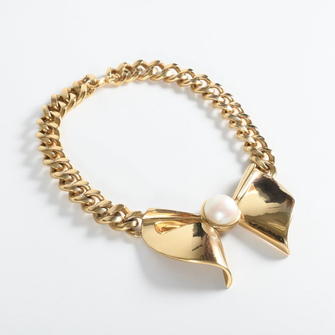 Vintage Nina Ricci Gold Bow Pearl Pendant Necklace: 90s Chunky Chain - Etsy