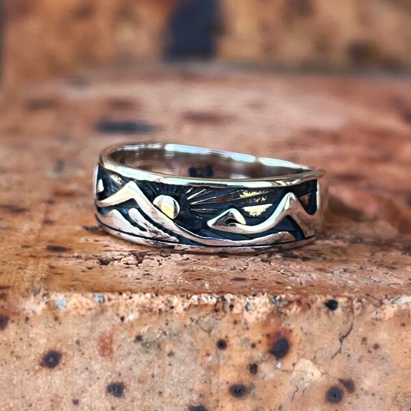 Mountain Range Ring - Etsy