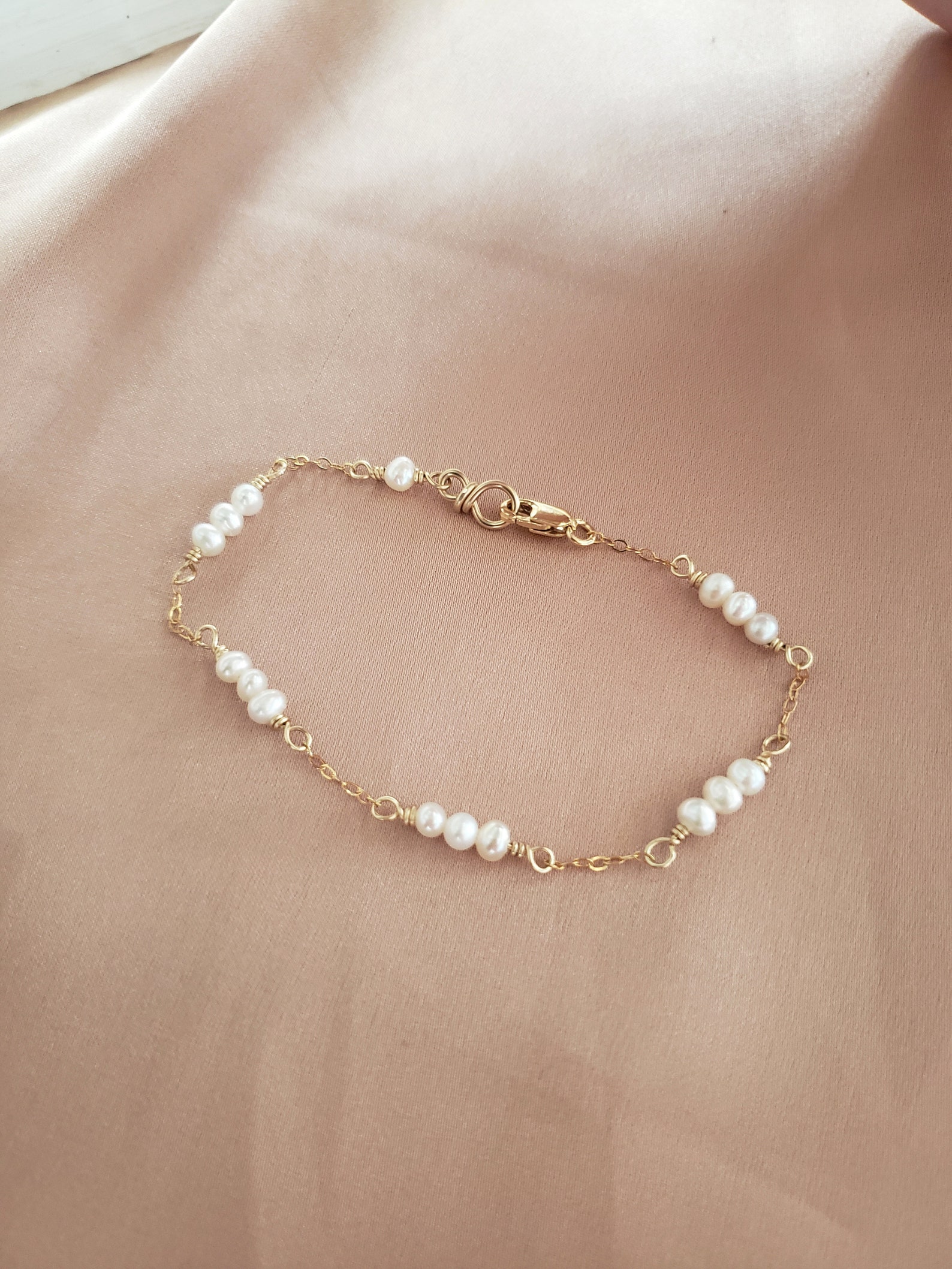 Small Pearl Bracelet Tiny Pearl Bracelet Bridesmaid | Etsy