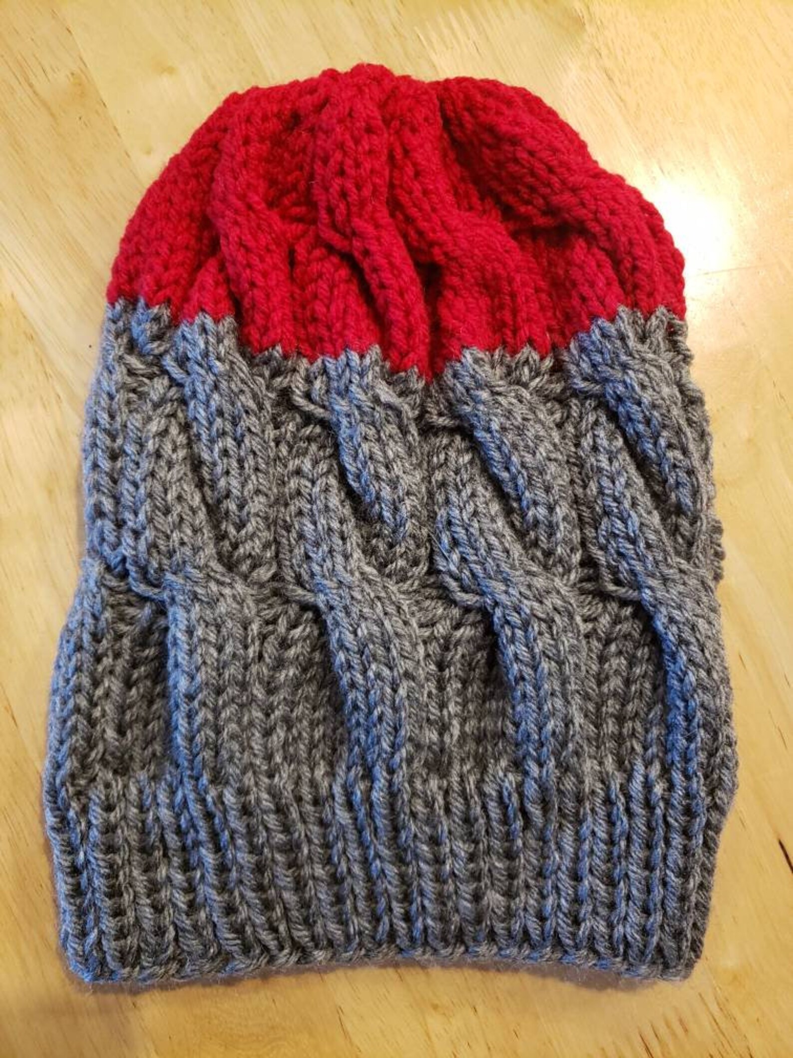 Grey and Red Cable Knit Beanie - Etsy