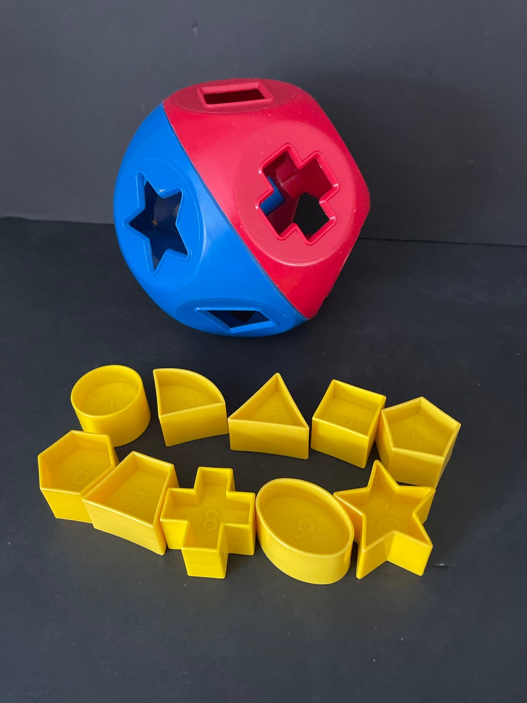 Tupperware Shape Ball, Educational Toy, Kinesthetic Play—complete - Etsy