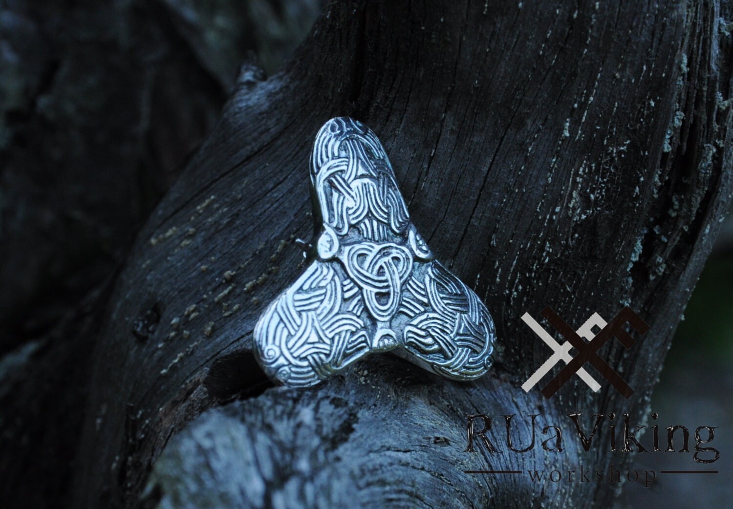 Large medieval bronze buttons - 14th/15th century reconstruction ...