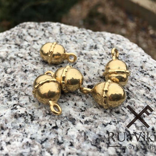 Medieval Button - Etsy