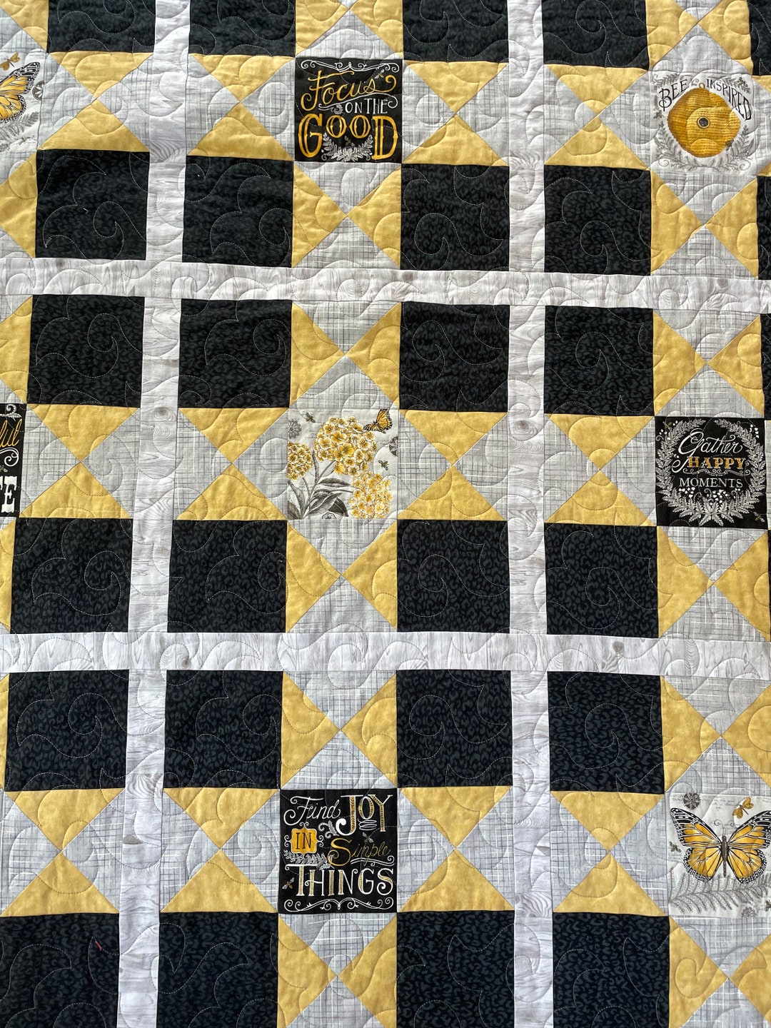 Bee-utiful Bees Quilt/quilt for Sale/handmade Quilt for Sale/bee Theme ...