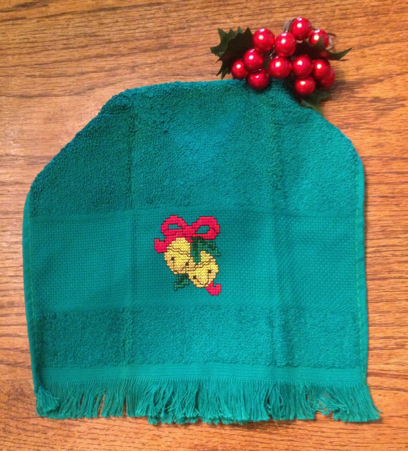 Cross Stitched Fingertip Towel - Etsy Denmark
