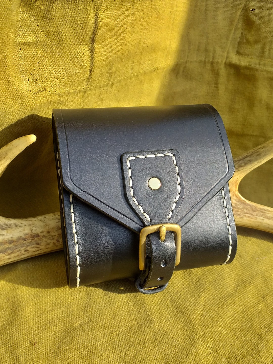 Bushcraft Utility Belt Pouch in Black Vegetable Tanned Leather With ...