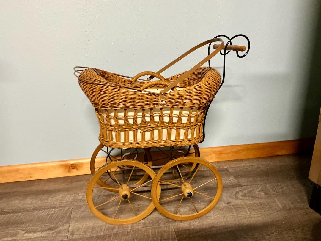 Vintage Wicker Baby Doll Carriage Victorian Style Wicker Metal Handle ...