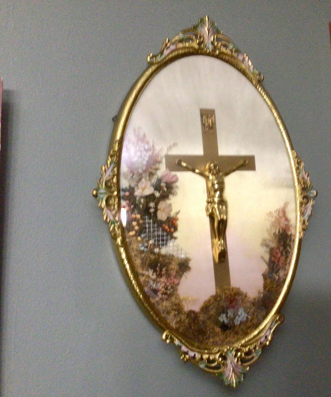 Vintage Large Convex Glass Crucifix With Dried Flowers in Metal ...