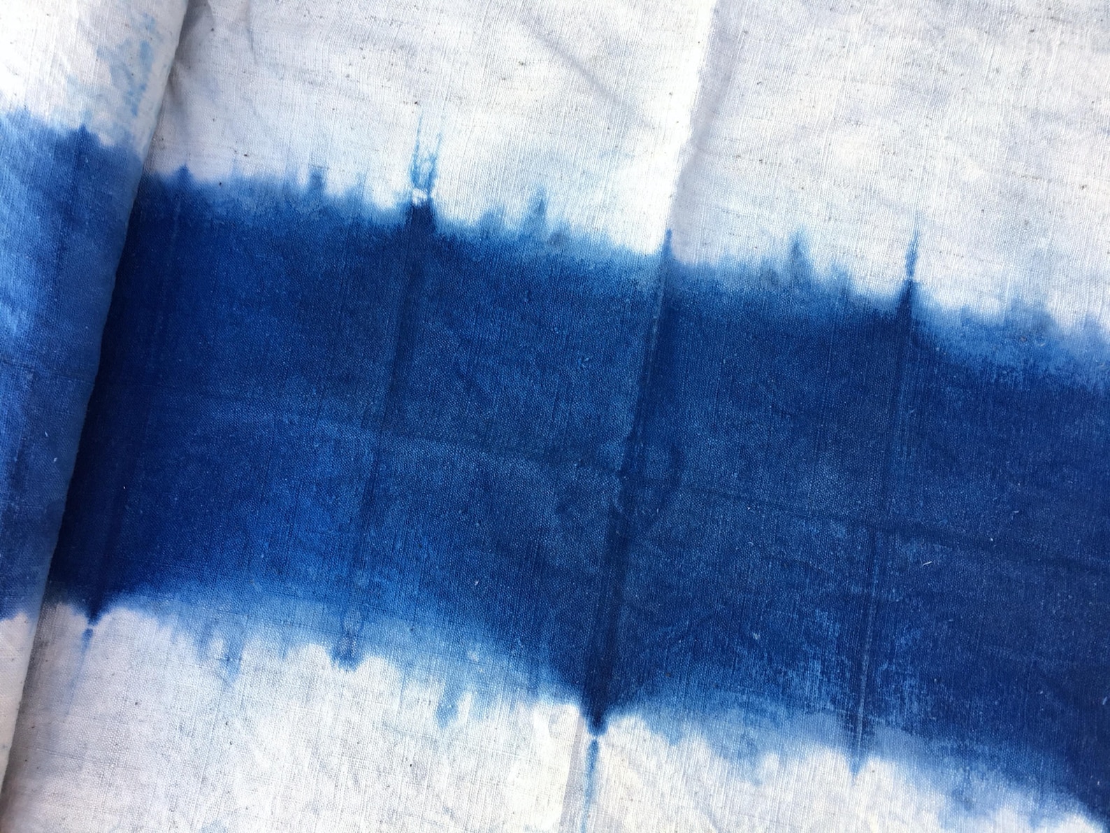 Middle Gradient Plant Dyes Indigo Blue Fabric - Shibori Dyed Hand Woven ...
