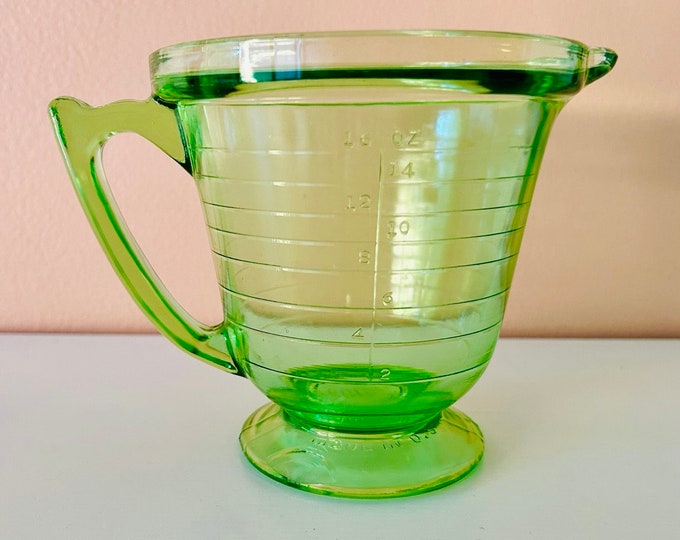 1930s T & S Handimaid Green Uranium Glass 2-cup Measuring Pitcher ...