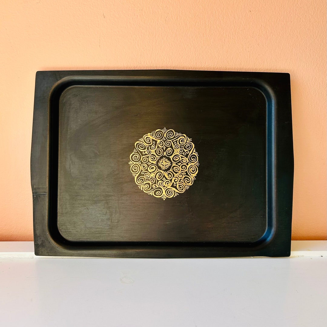 Vintage 1960s Black Painted Tray With Mod Gold Design // MCM Retro ...