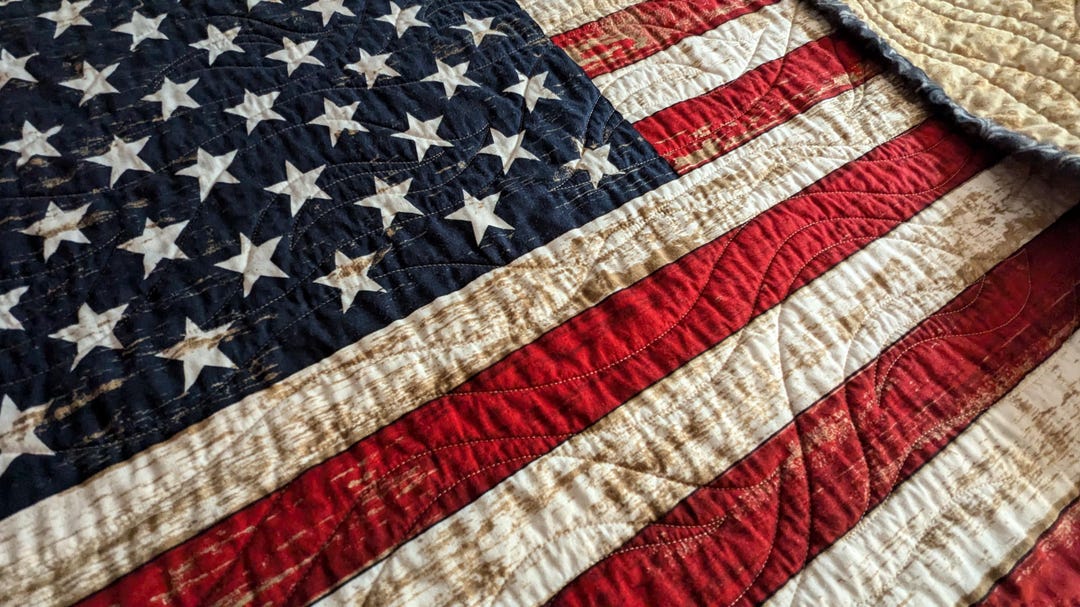 USA Flag - Quilted Wall Hanging With Hanging Pocket. Quilted Wall Art ...