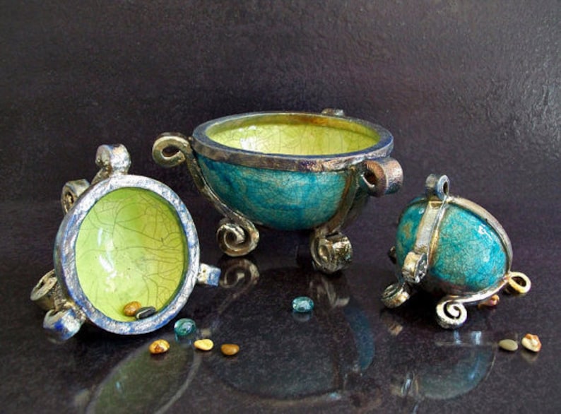 Raku pottery set of three bowls ceramic cauldrons wicca | Etsy
