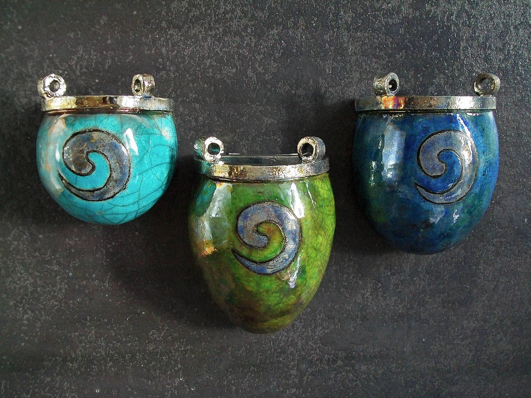 Raku Ceramic Radiator Humidifier With Swirl Design – Custom Colors ...