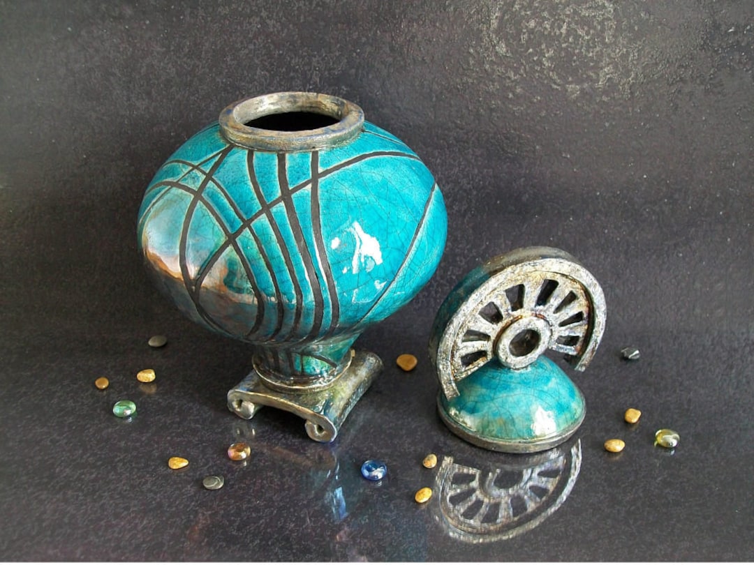Raku Cremation Urn for Ashes With Stand and Decorative Lid, 3 Liter/210 ...