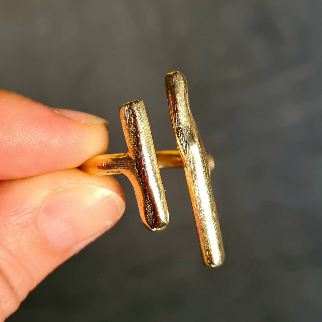 Bold Brass Parallel Bar Ring, Gold Bar Ring, Brutalist Abstract Ring ...