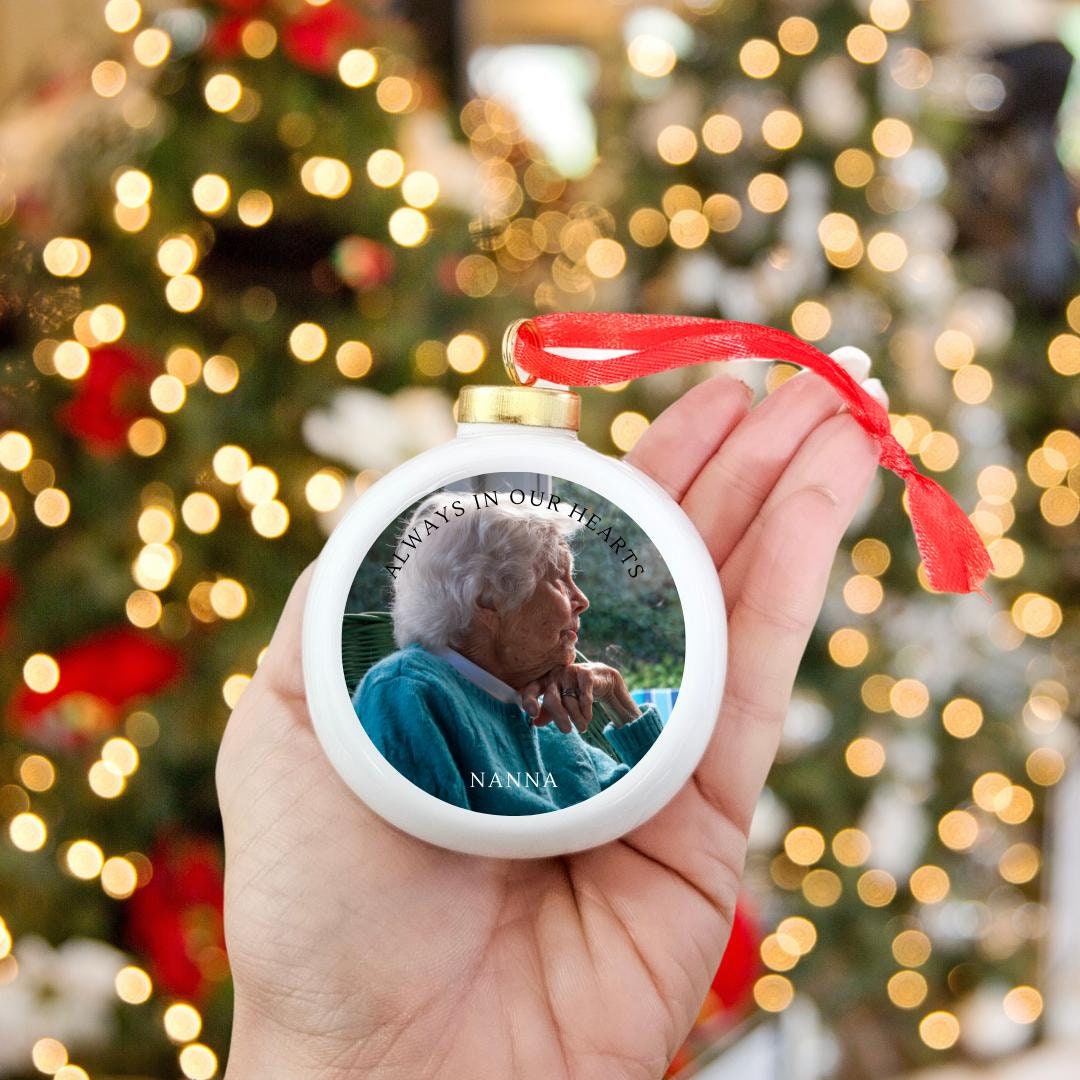 Personalized Loved One Memorial Bauble, Christmas Remembrance Gift ...
