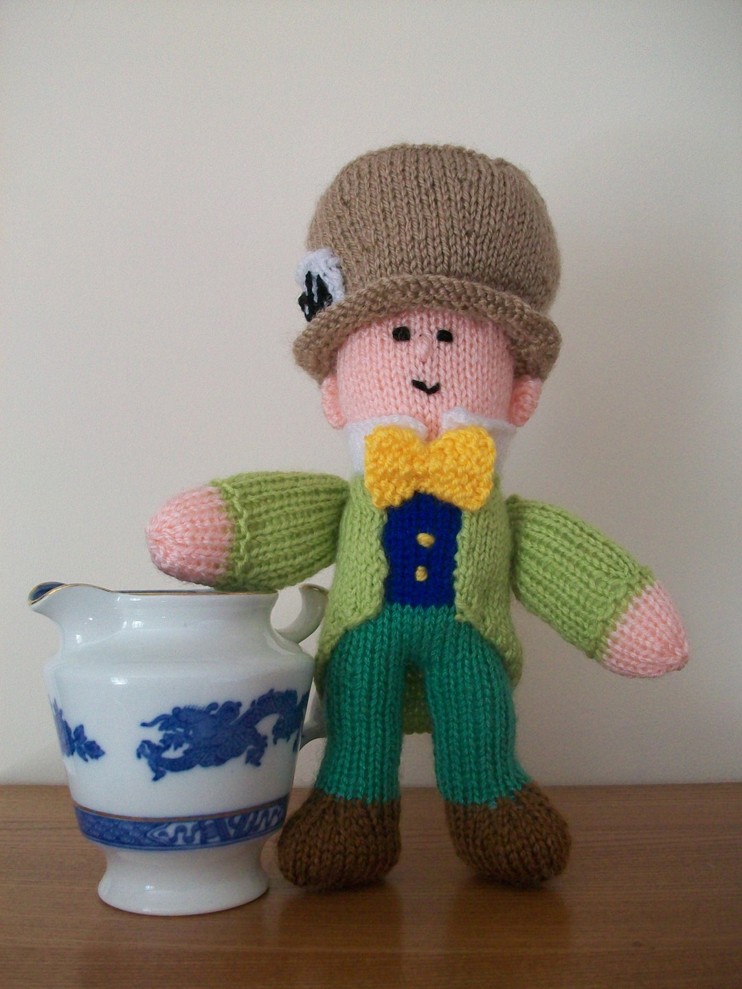 Wyrd Knits' Knit Your Own Wonderland Pattern 2: the Hatter - Etsy