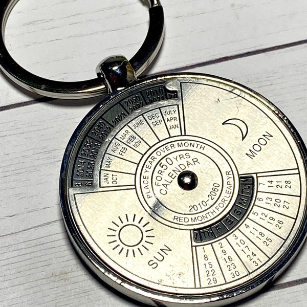 Calendar Keychain - Etsy