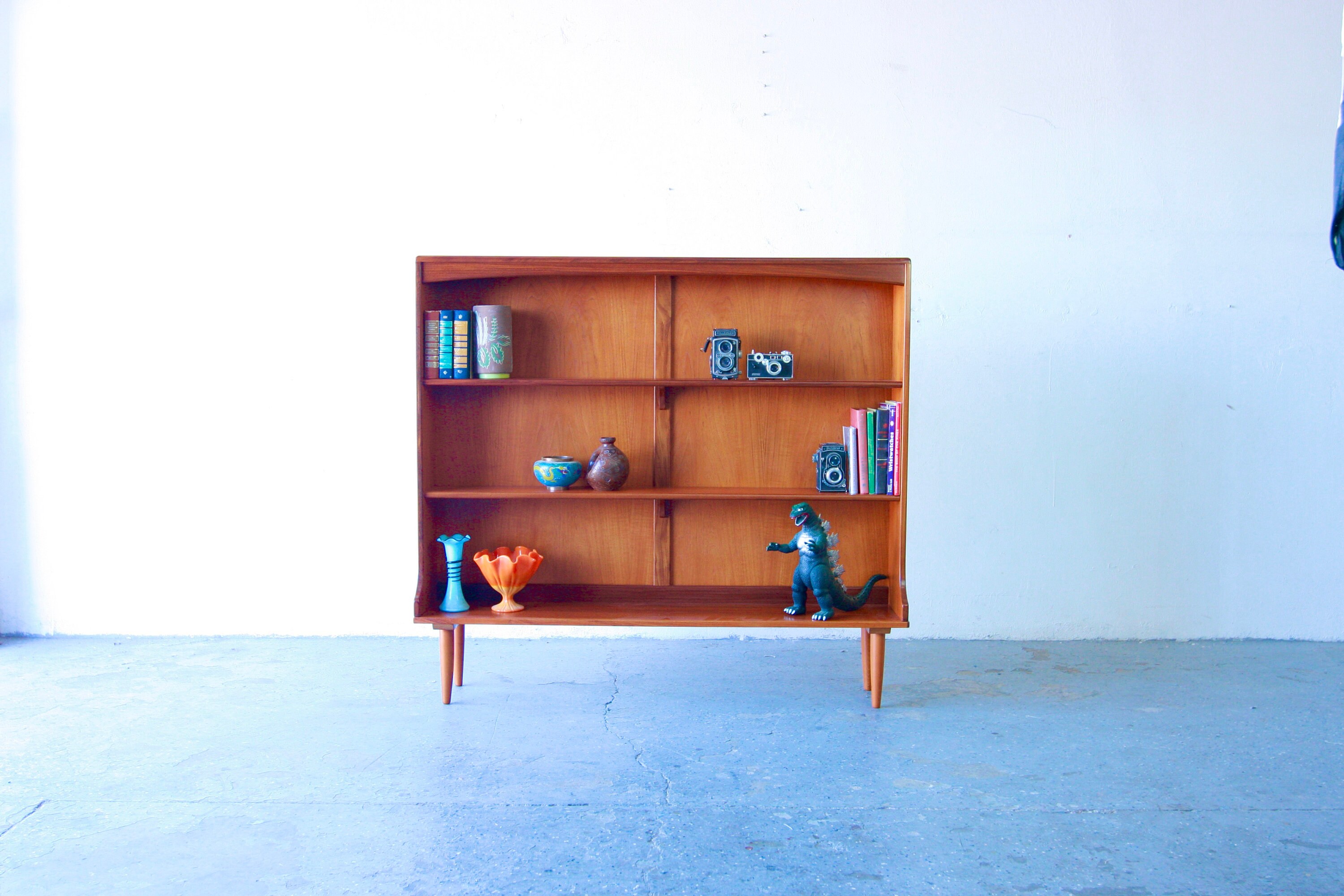 MCM Mid Century Danish Modern Teak Bookcase Display Cabinet - Etsy