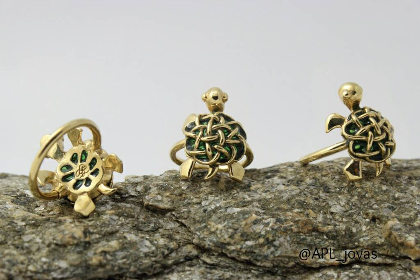 Turtle Golden Ring With Green Enamel - Etsy