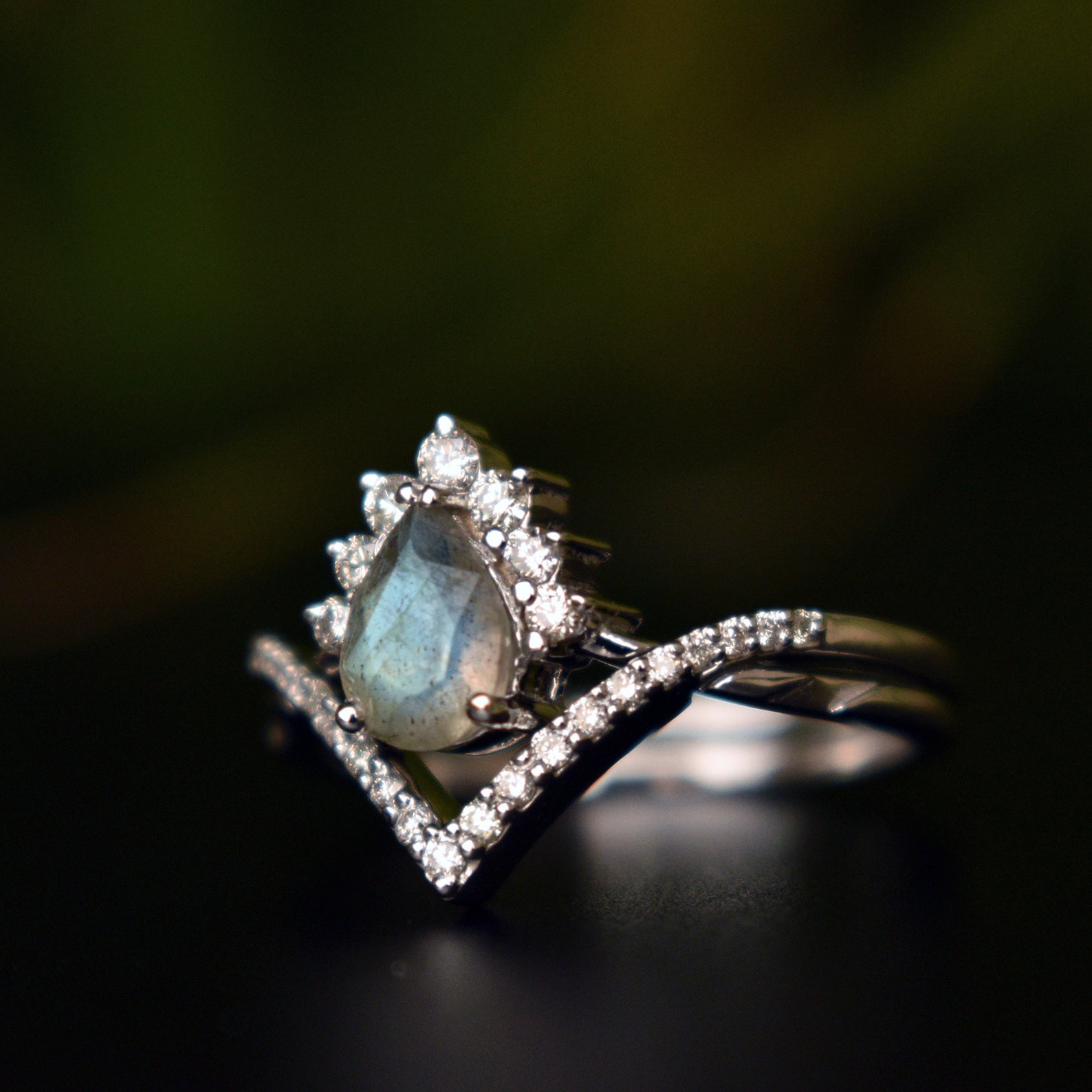 INTERLOCKING Pear Labradorite & Diamond Wedding Ring Set in | Etsy
