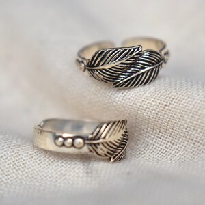 Sterling Silver Leaf Toe Ring, Helix Knuckle Midi Ring, Free Size, READY TO SHIP Indian Foot ...