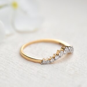 Natural Diamond Curved Wedding Band: 14k 18k Solid Gold Nesting Ring - Etsy