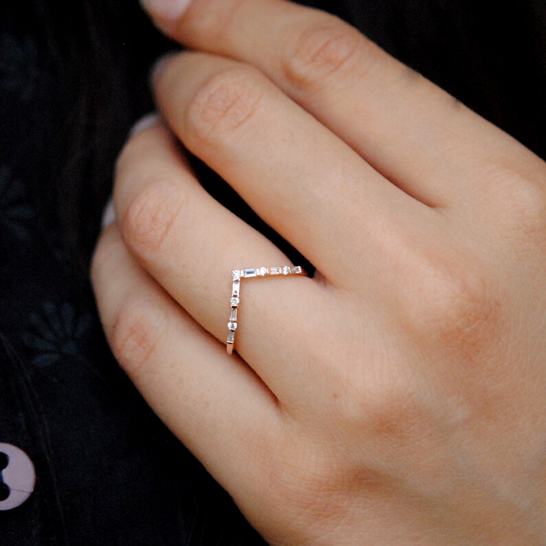 Deep Chevron V Ring With Baguette and Round Diamonds 14k - Etsy