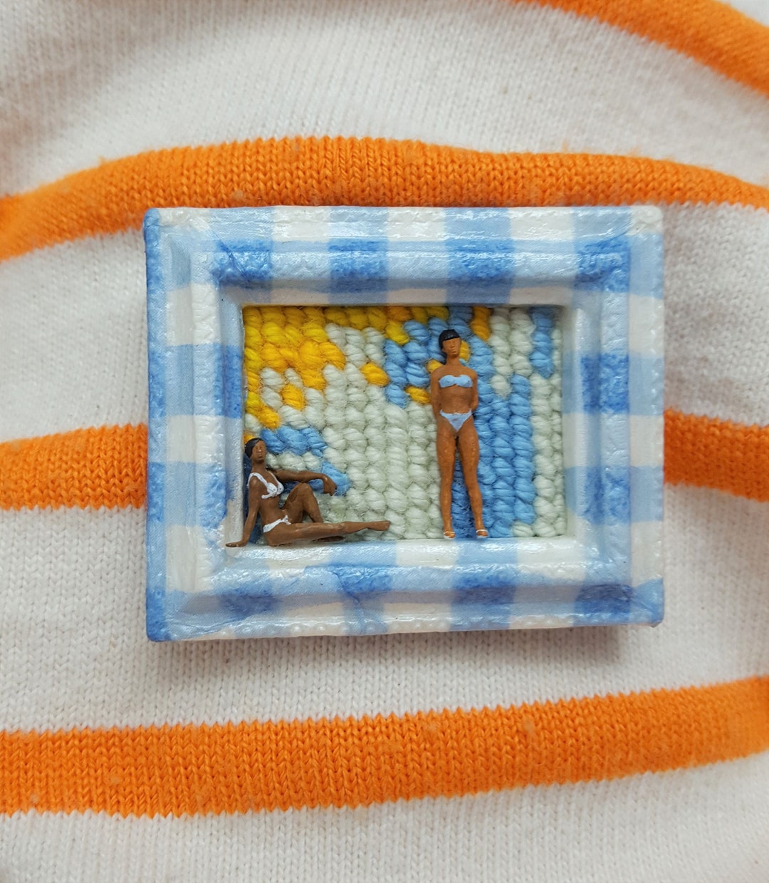 Bijou textile poétique , pièce unique originale ,badge-broche en ...