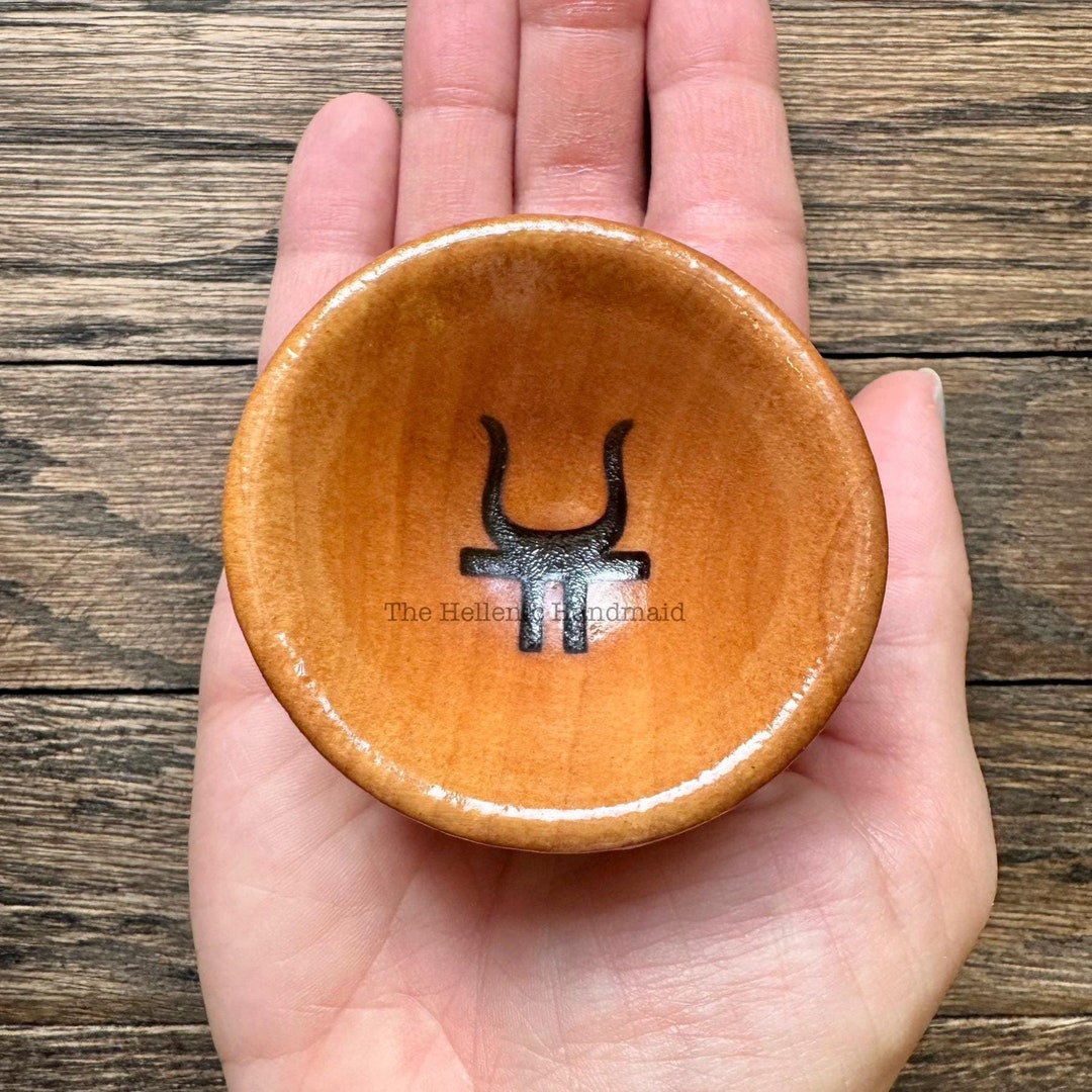 Mini Hestia Offering Bowl, Engraved Wood Bowl for Shrine and Home - Etsy