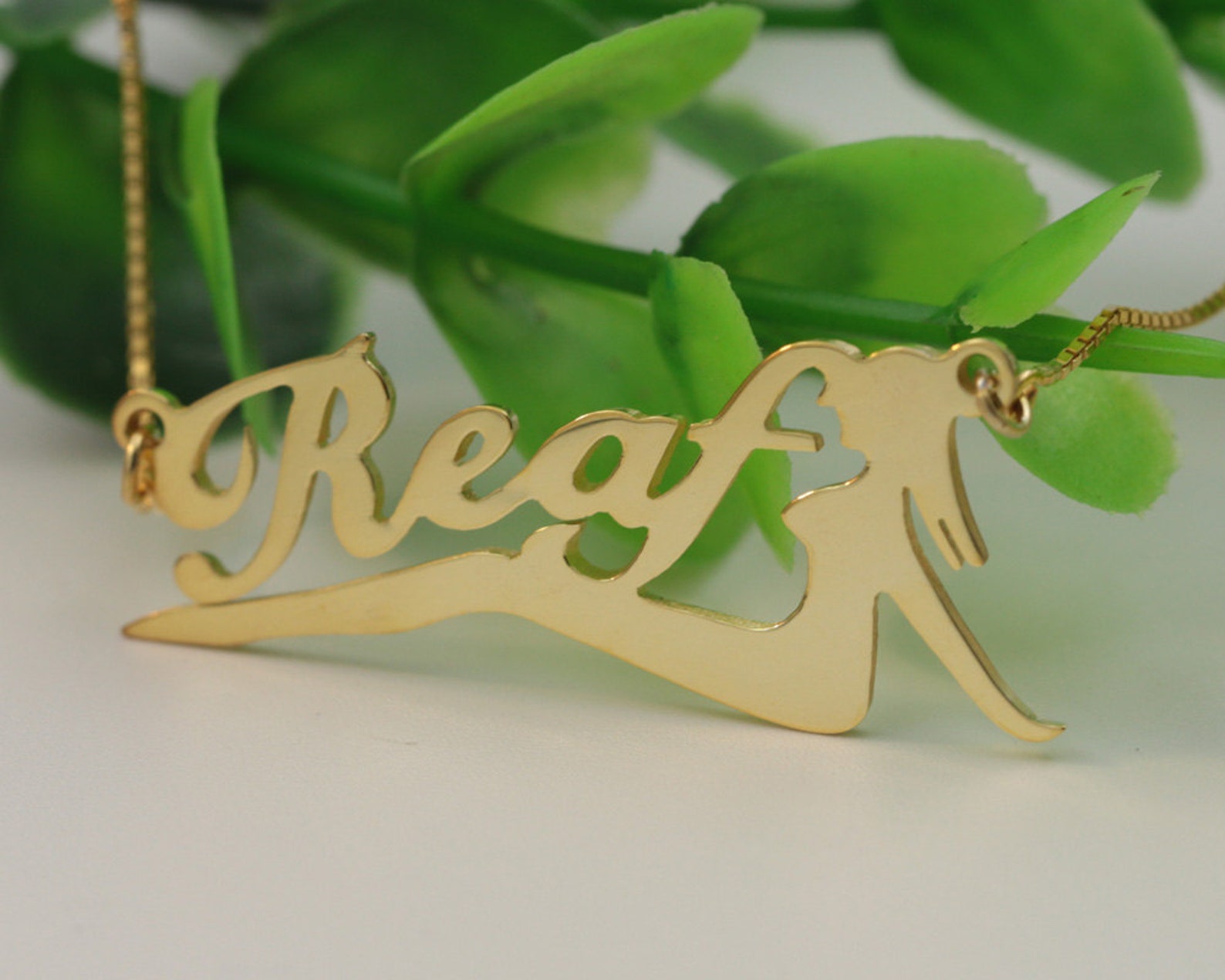 Gold Sexy Women Necklace With Name, Box Chain With Customized Name ...