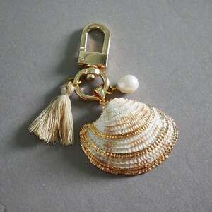 Sea Shell Tassel Keychain, Gold Shell Keychain, Natural Seashell, Ocean ...
