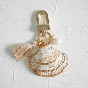 Sea Shell Tassel Keychain, Gold Shell Keychain, Natural Seashell, Ocean ...