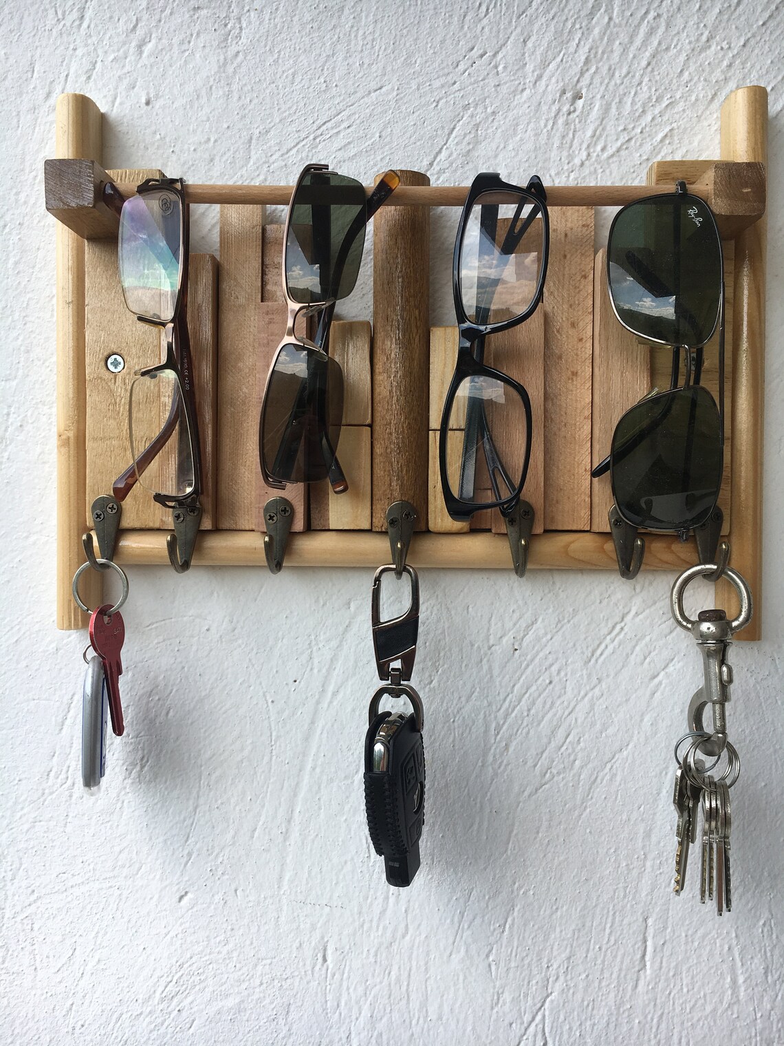 Sunglasses Holder and Key Rack Wall Eyeglass Display Wall - Etsy
