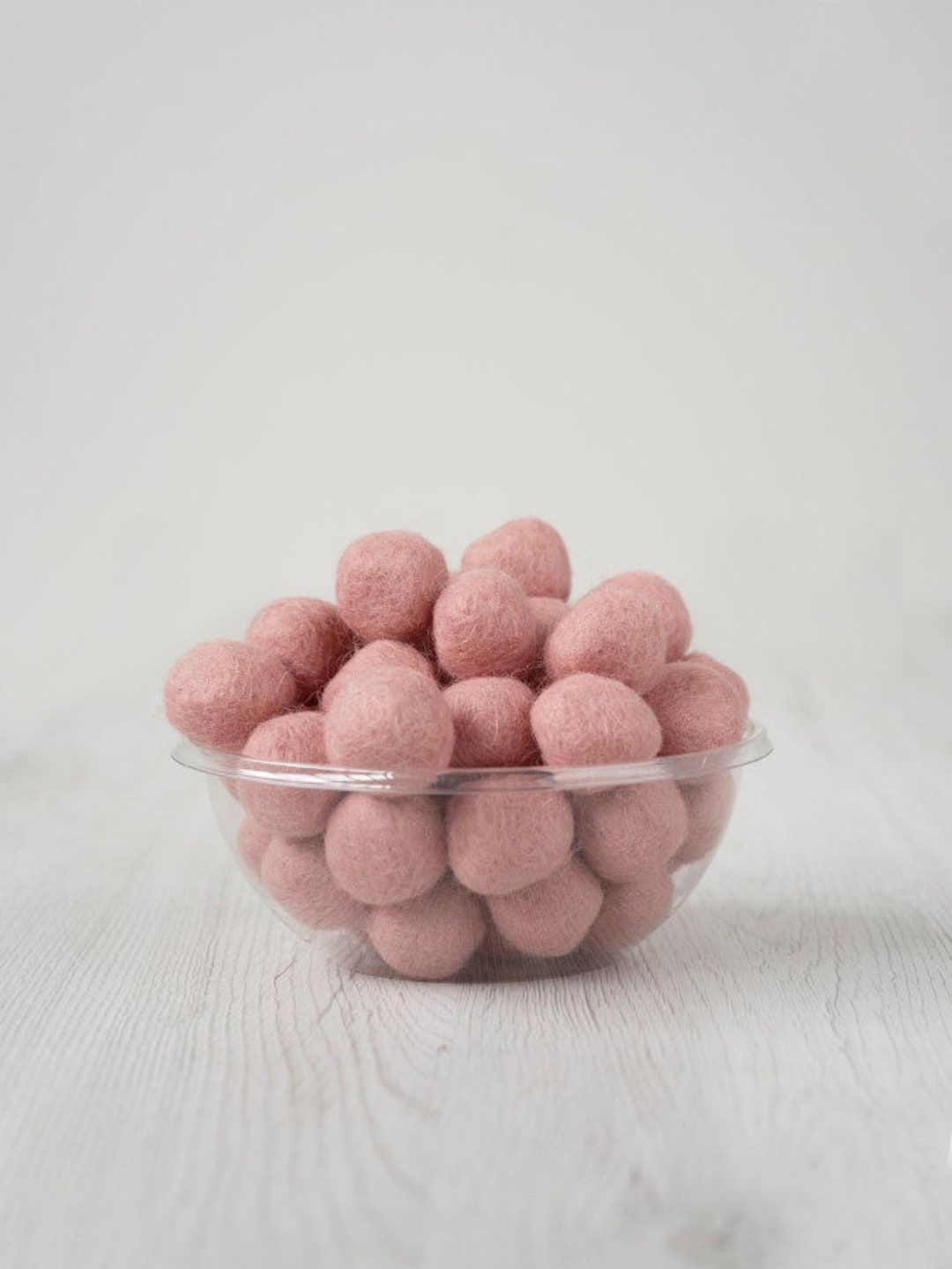 2cm Wool Felt Balls, 10 Balls, Pom-poms, Shell, for Garland Making and ...