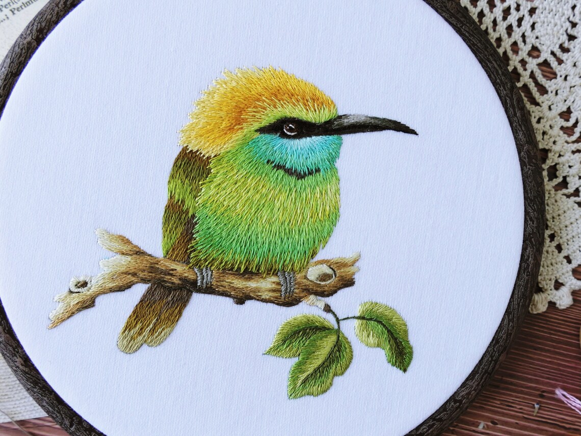 Detailed Embroidered Bird, Hand Embroidered Hoop Art, Bird Lover Gift ...