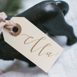 Modern Calligraphy Manila Gift Tag With Gold Ink Place Cards Wedding ...