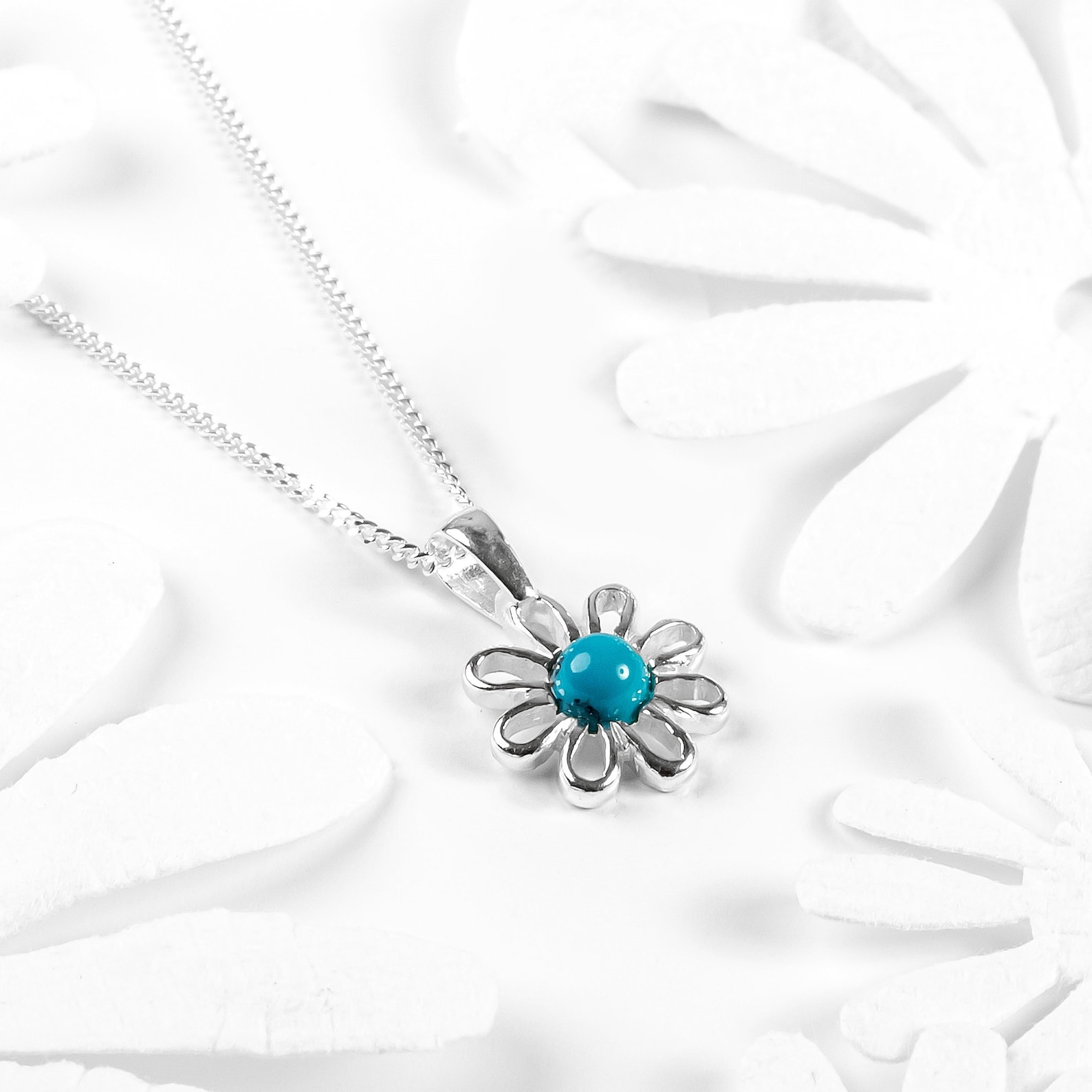 Daisy Necklace in Turquoise and Sterling Silver Flower - Etsy UK