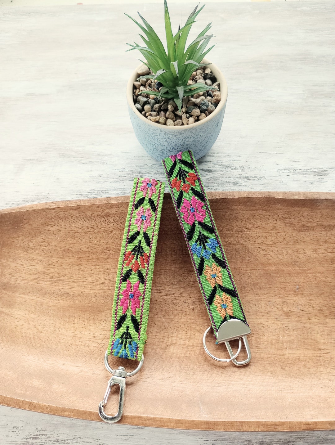 Garden Flower Gift, Embroidered Plant Keychain, Plant Mom Gift ...