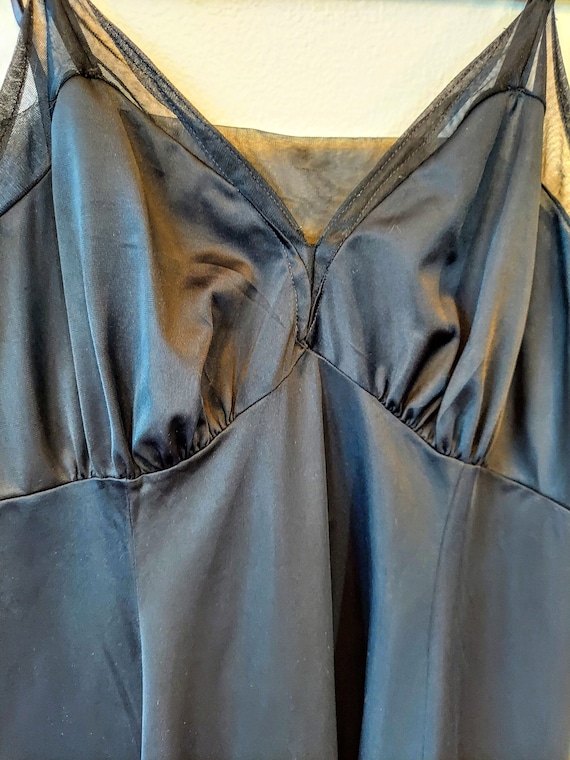 1960s Elegant Pin Up Black Full Slip - Large - Gem