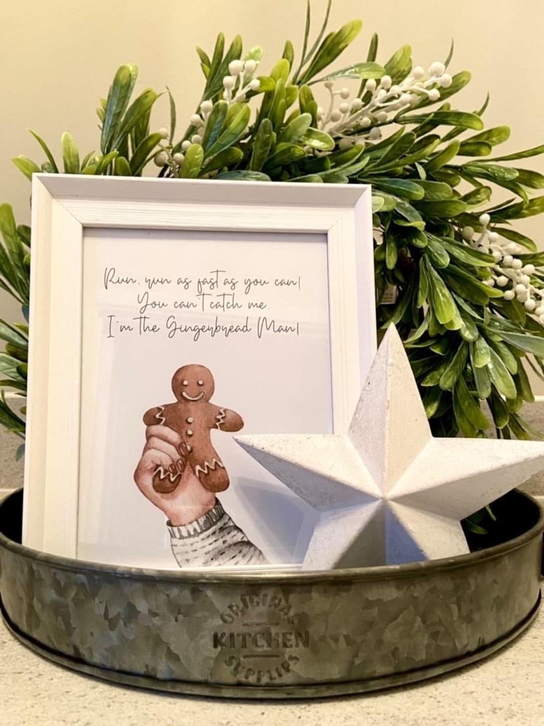 Run, Run as Fast as You Can Gingerbread Man Christmas Seasonal Winter ...