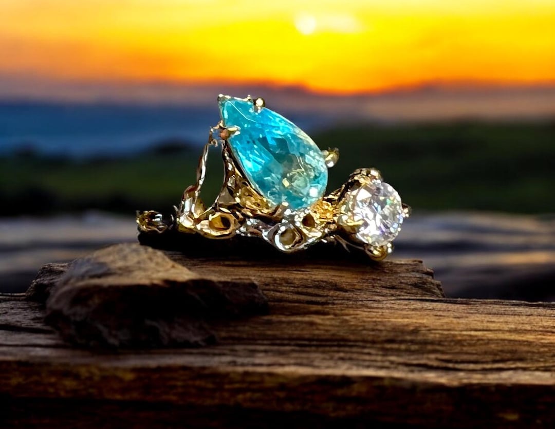 Neon Blue Apatite Engagement Ring: D VVS1 Moissanite, 10k Gold - Etsy