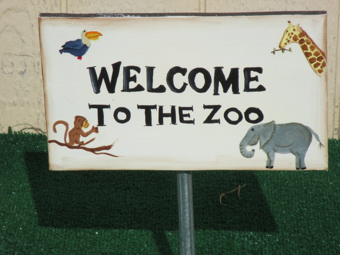 Welcome to the Zoo Yard Sign - Etsy
