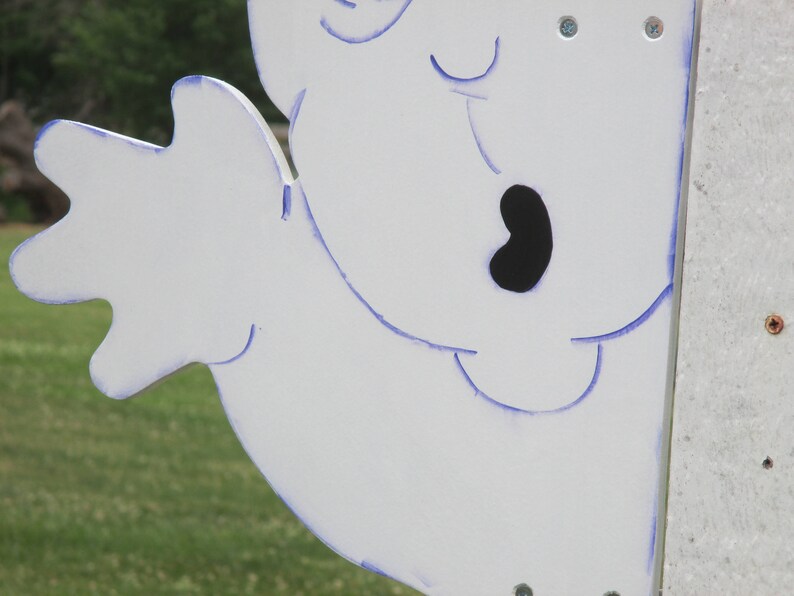 Ghost Yard Sign Peeker - Etsy