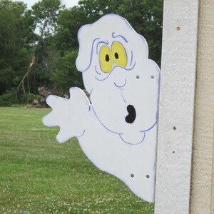 Ghost Yard Sign Peeker - Etsy