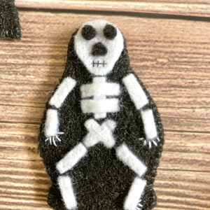 Halloween Felt Finger Puppets witch, Skeleton, Ghost, Frankenstein ...
