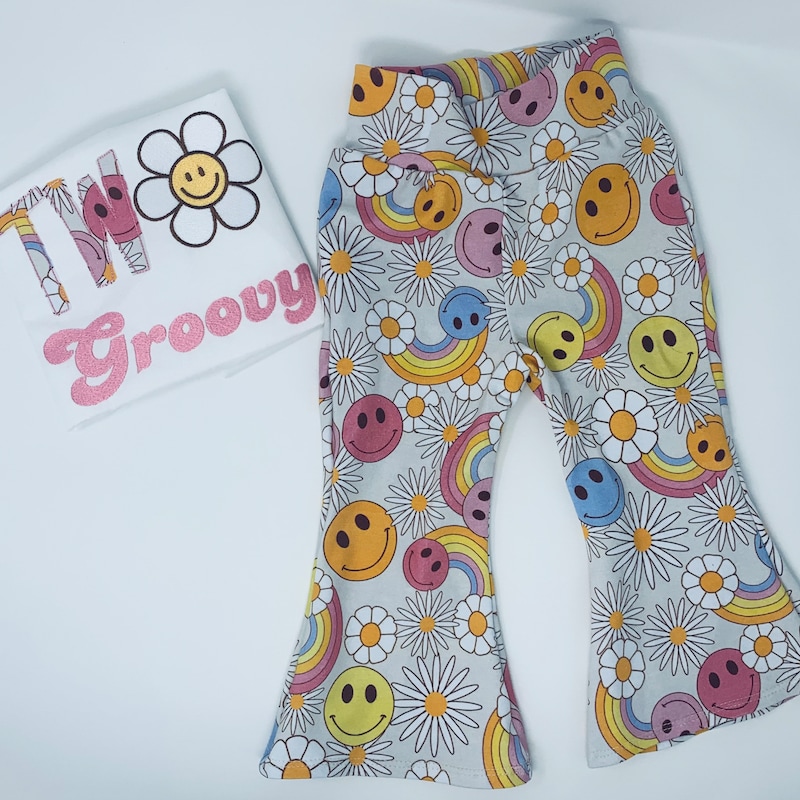 Two Groovy - Etsy