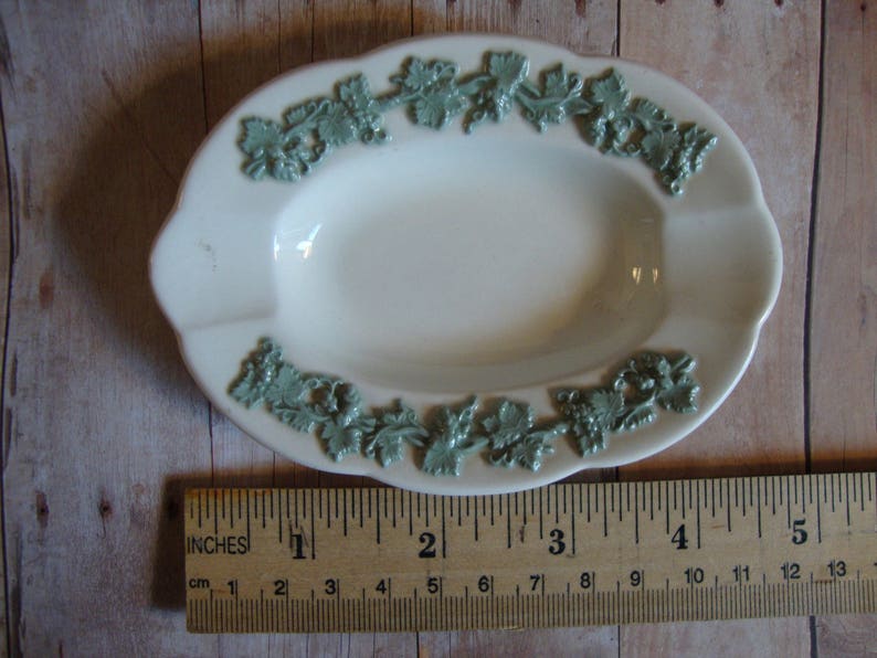 Wedgwood Queensware Etruria Green Grape Leaves Trinket or - Etsy