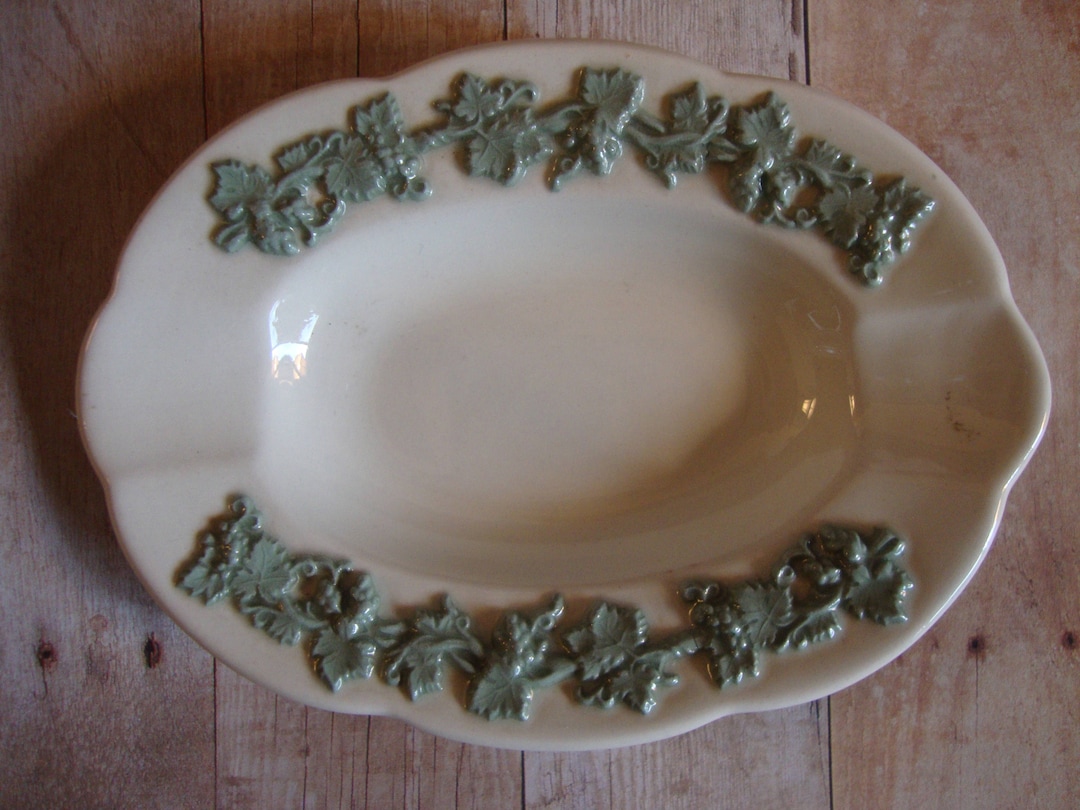 Wedgwood Queensware Etruria Green Grape Leaves Trinket or Ashtray - Etsy